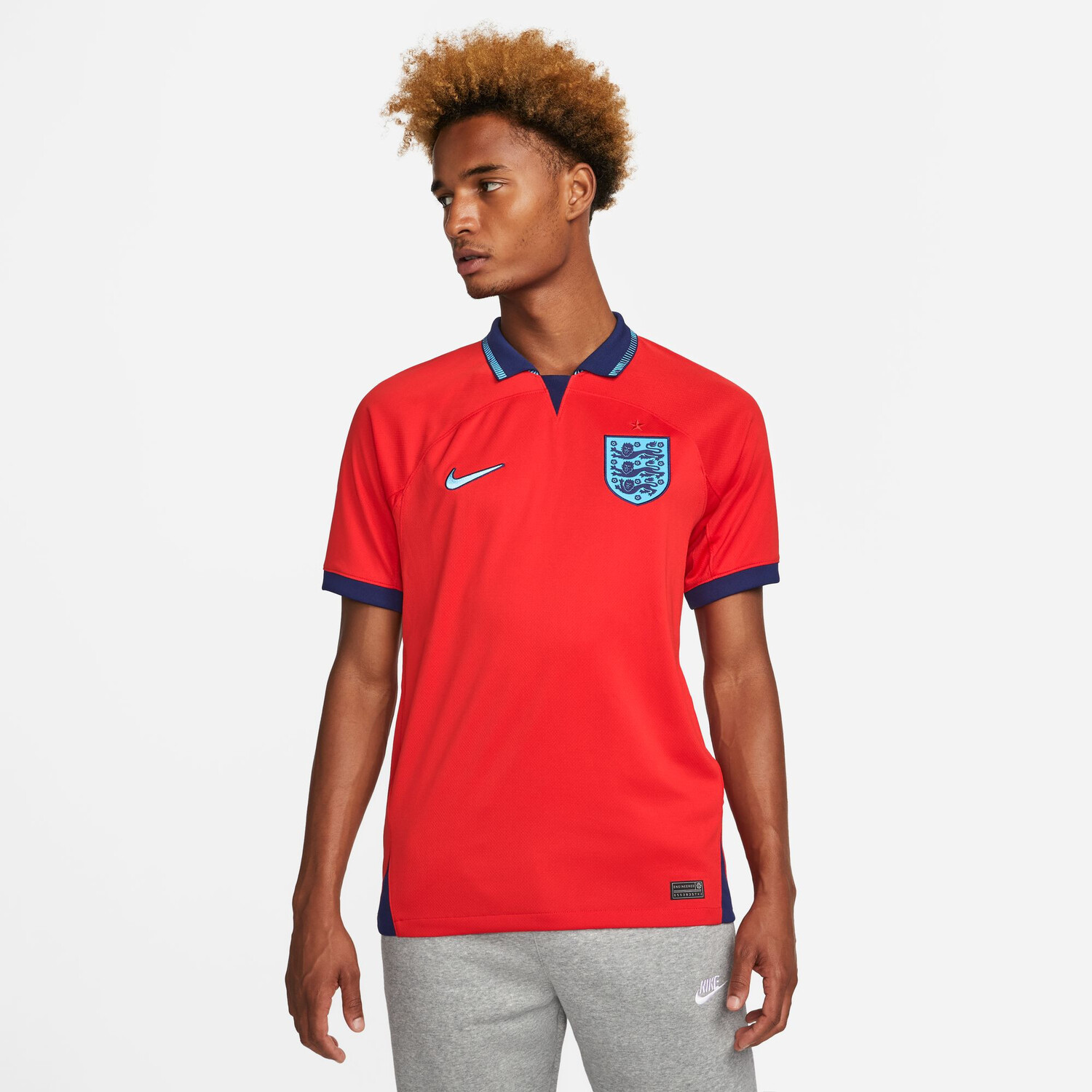 Maillot Angleterre extérieur 2022 sur Foot.fr