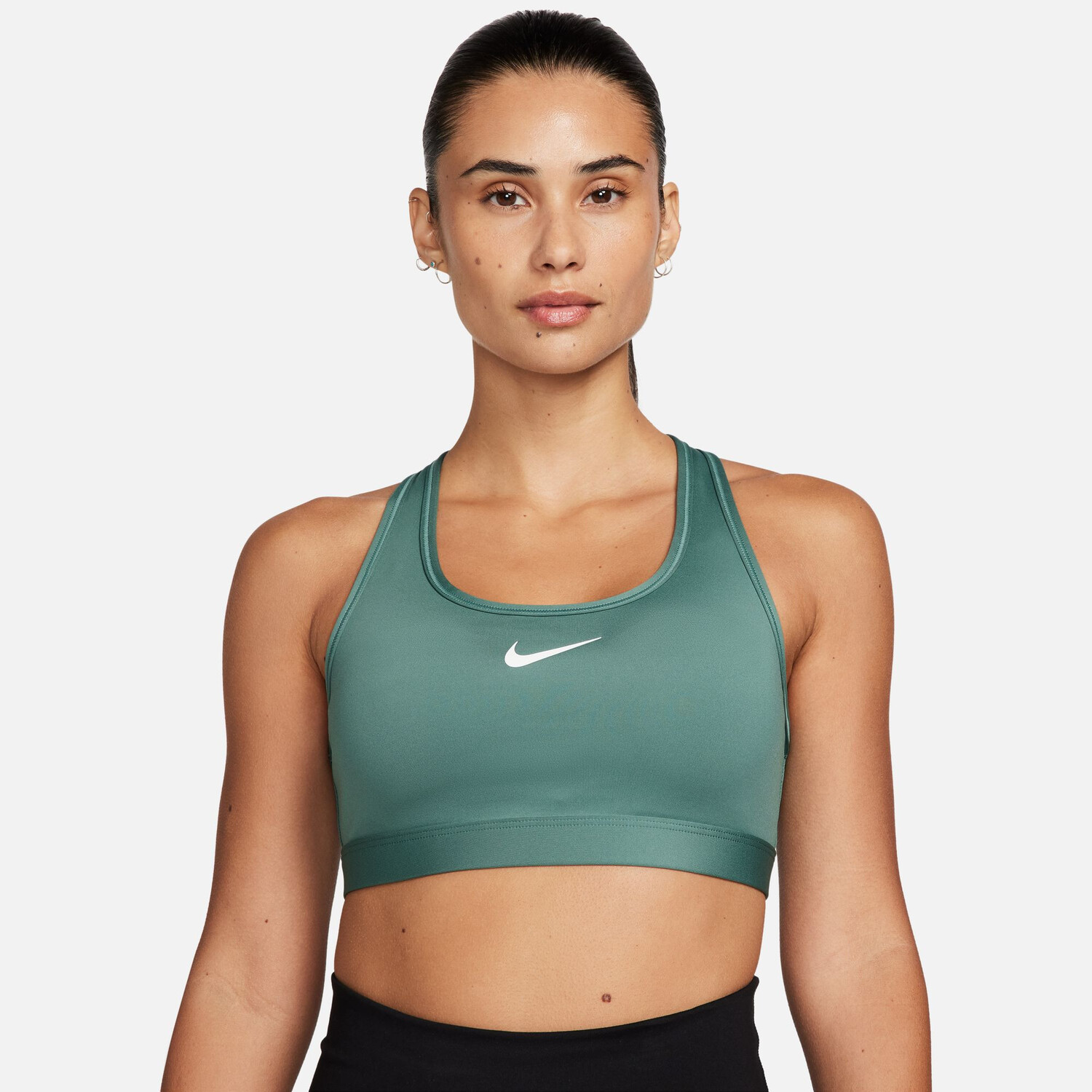 Brassière Nike vert foncé sur Foot.fr