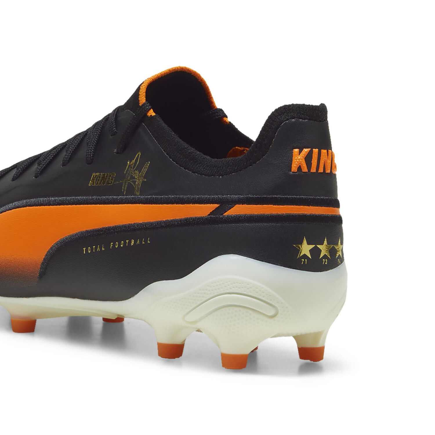 Puma King Ultimate Cruyff Edition FG/AG noir orange sur Foot.fr
