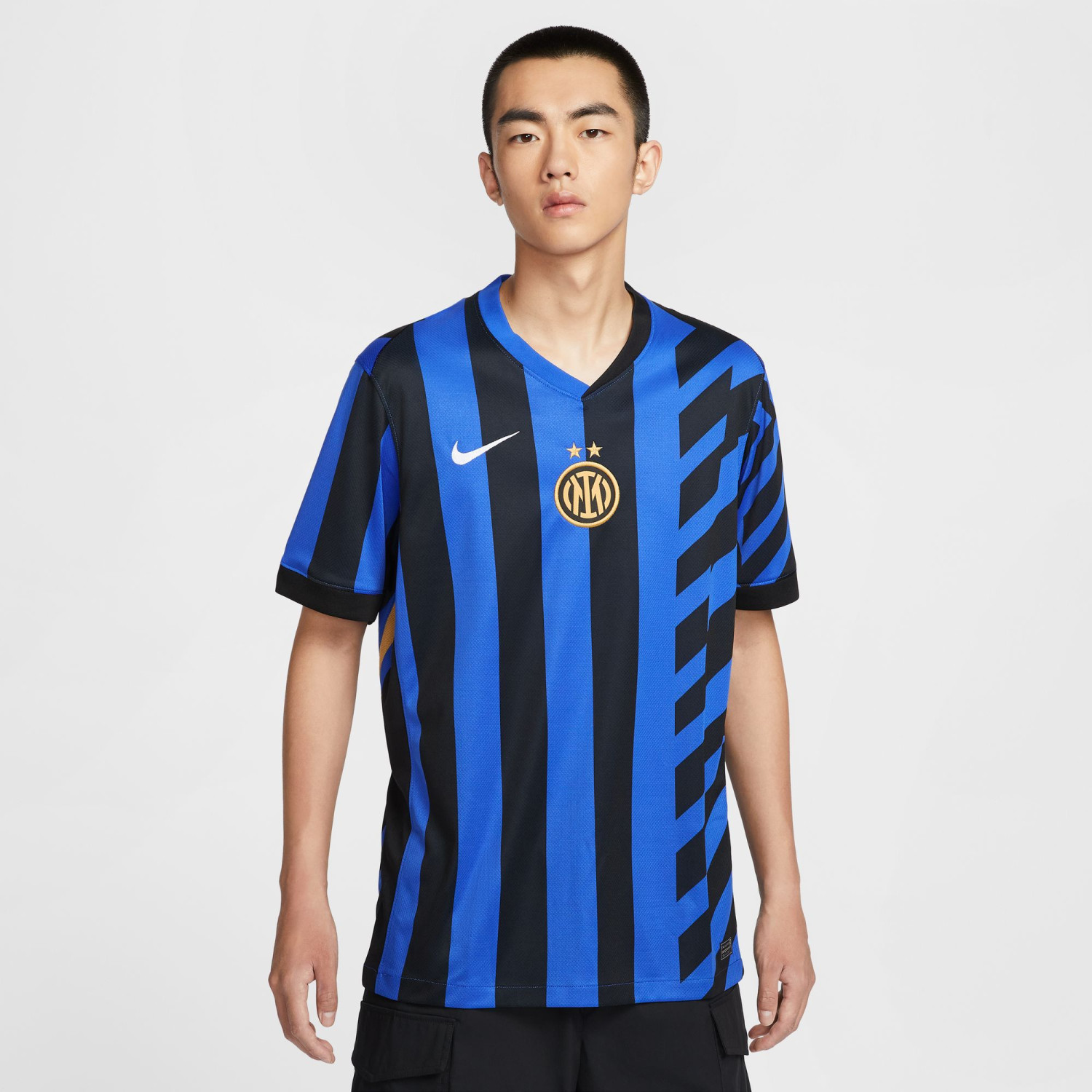 Maillot Inter Milan domicile 2024/25 sur Foot.fr