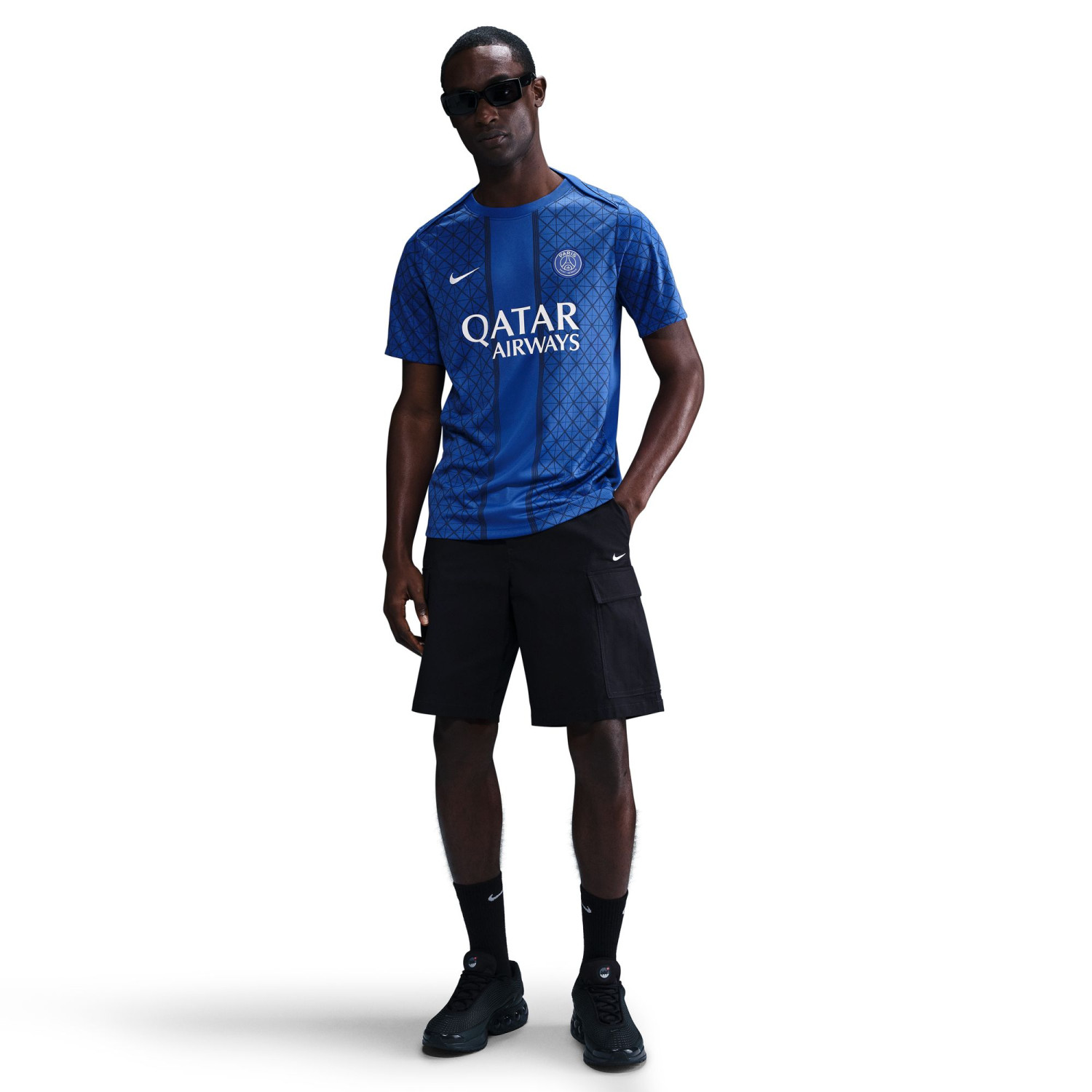 Maillot avant match PSG bleu sur Foot.fr