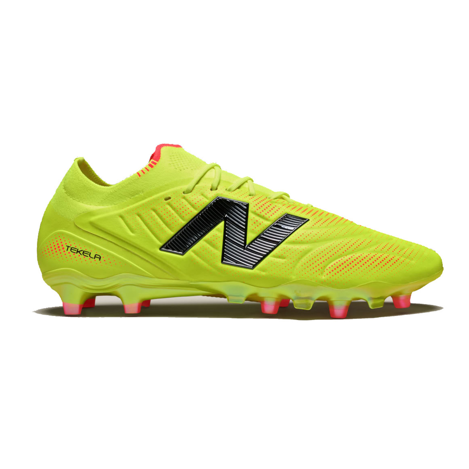 New Balance Tekela Elite FG V5 1ST ÉDITION sur Foot.fr
