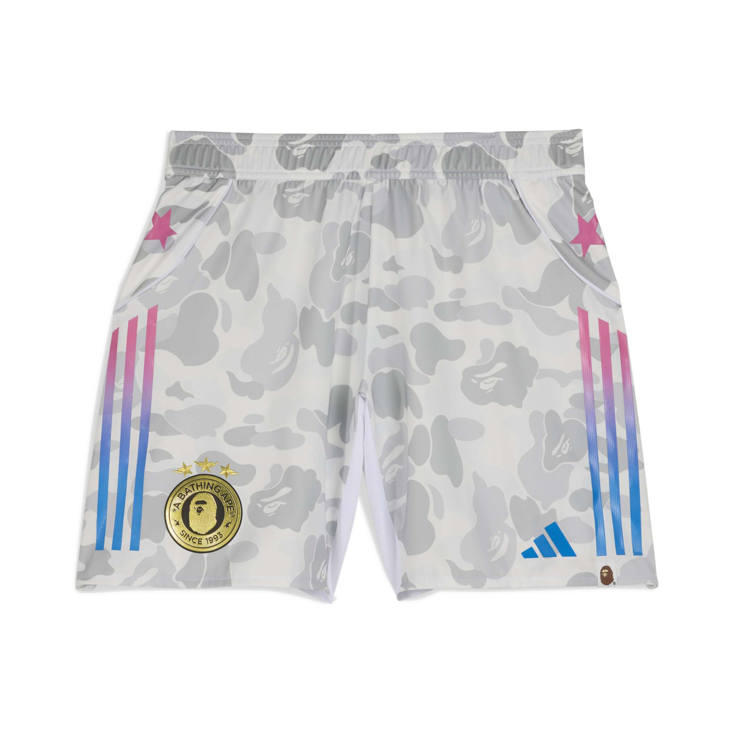 Short adidas x BAPE gris sur Foot.fr