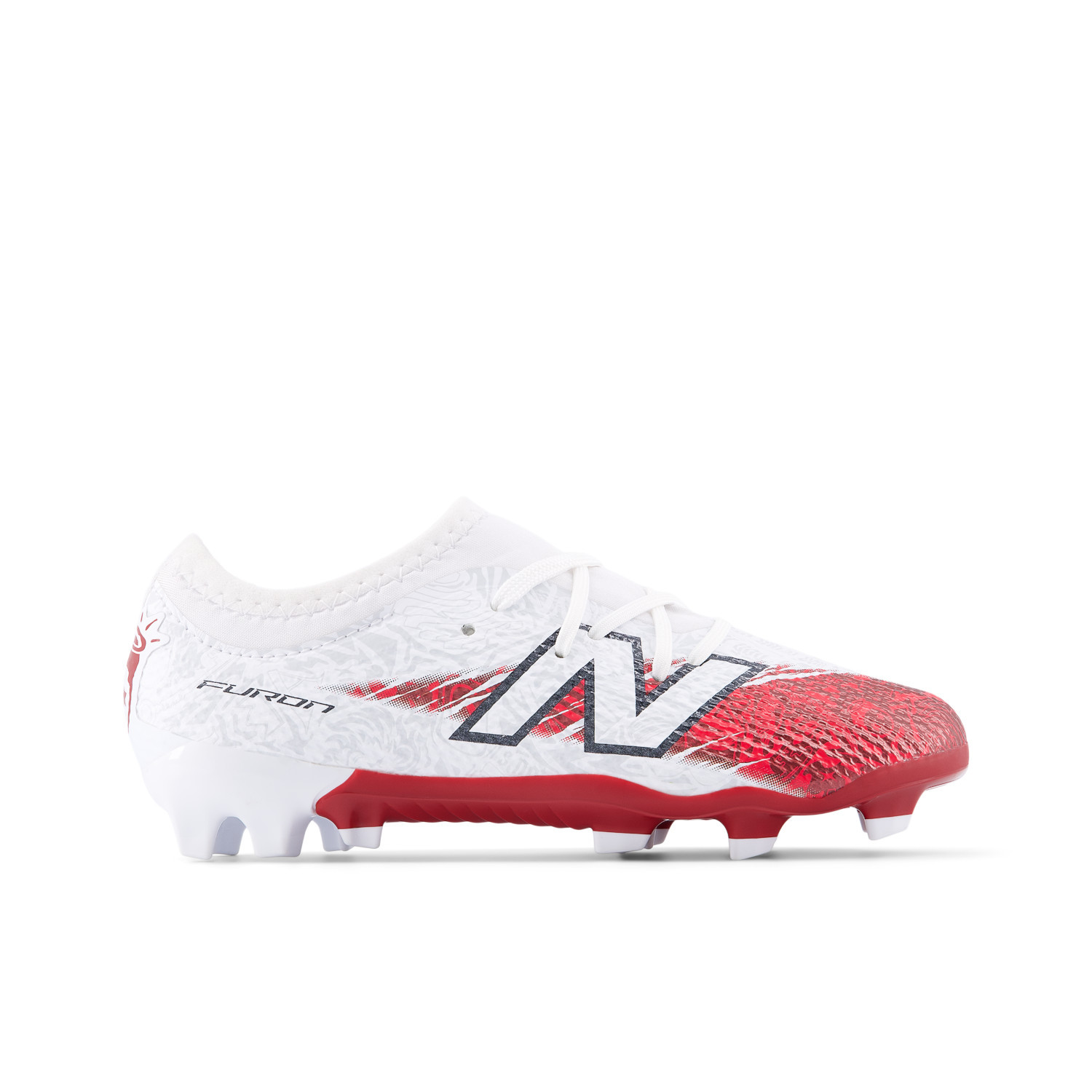 New Balance Furon V8 junior Saka FG blanc rouge sur Foot.fr