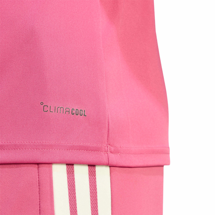 Maillot avant match Real Madrid rose vert sur Foot.fr