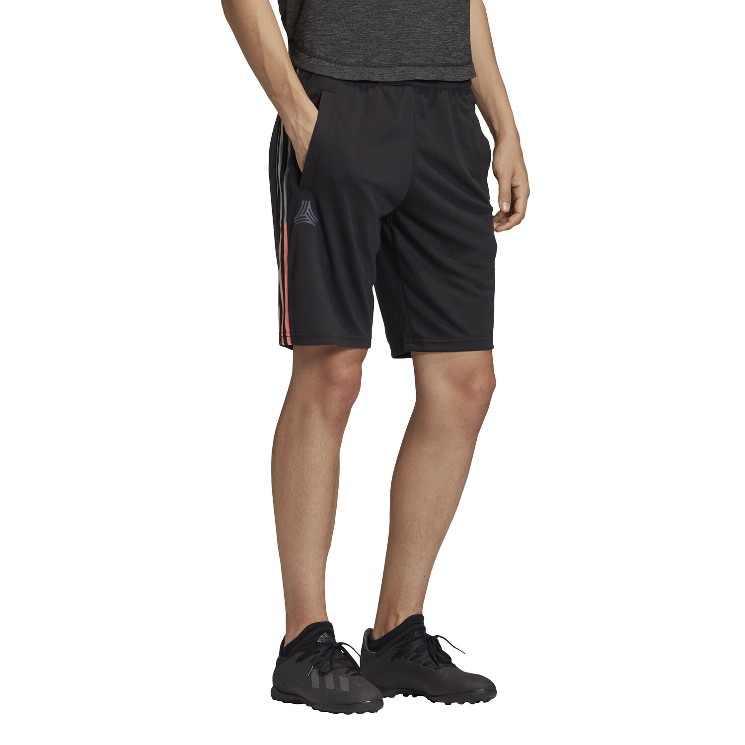Short entraînement adidas Tango noir rose sur Foot.fr
