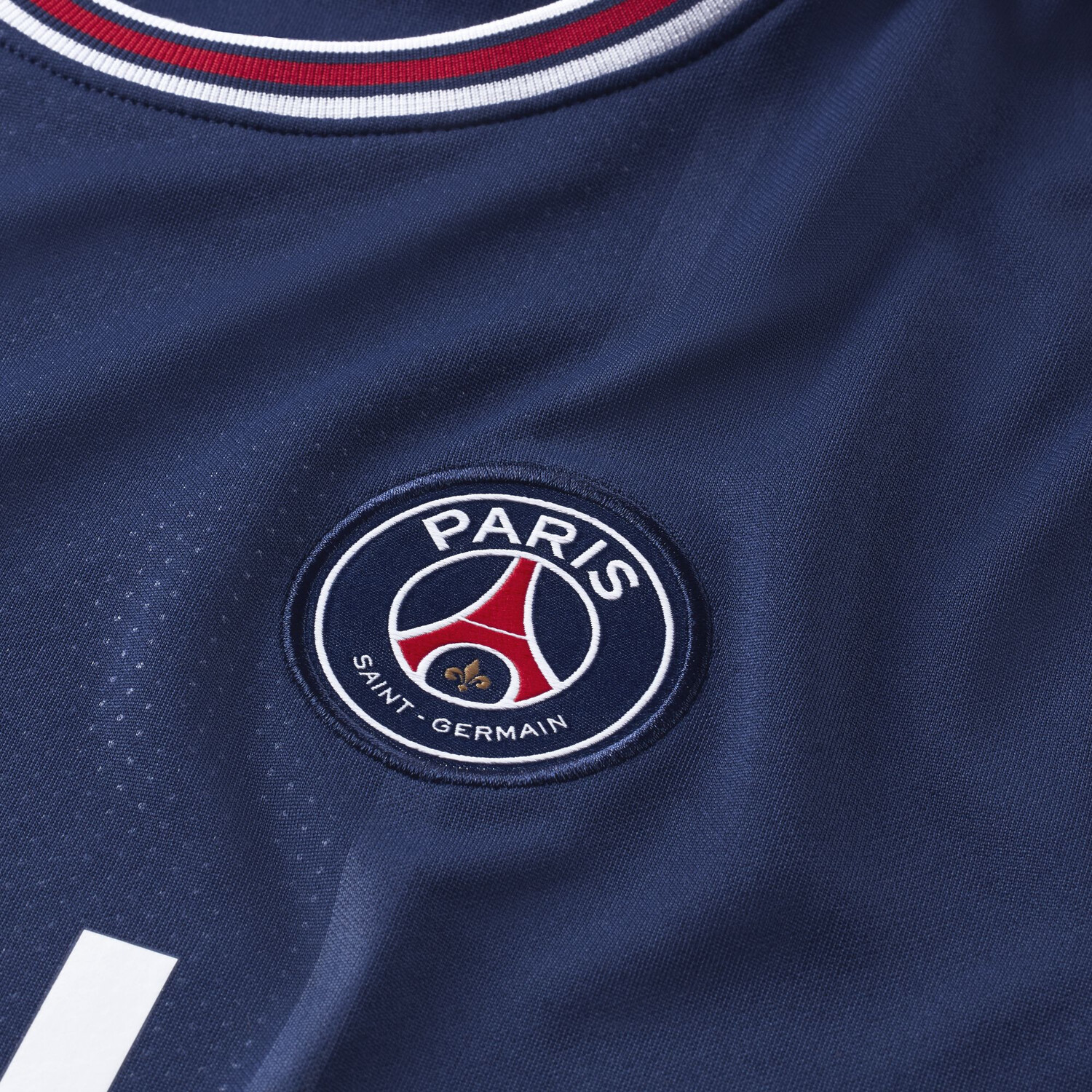 Maillot Femme PSG domicile 2021/22 sur Foot.fr Maillot Femme PSG domicile 2021/22 sur Foot.fr